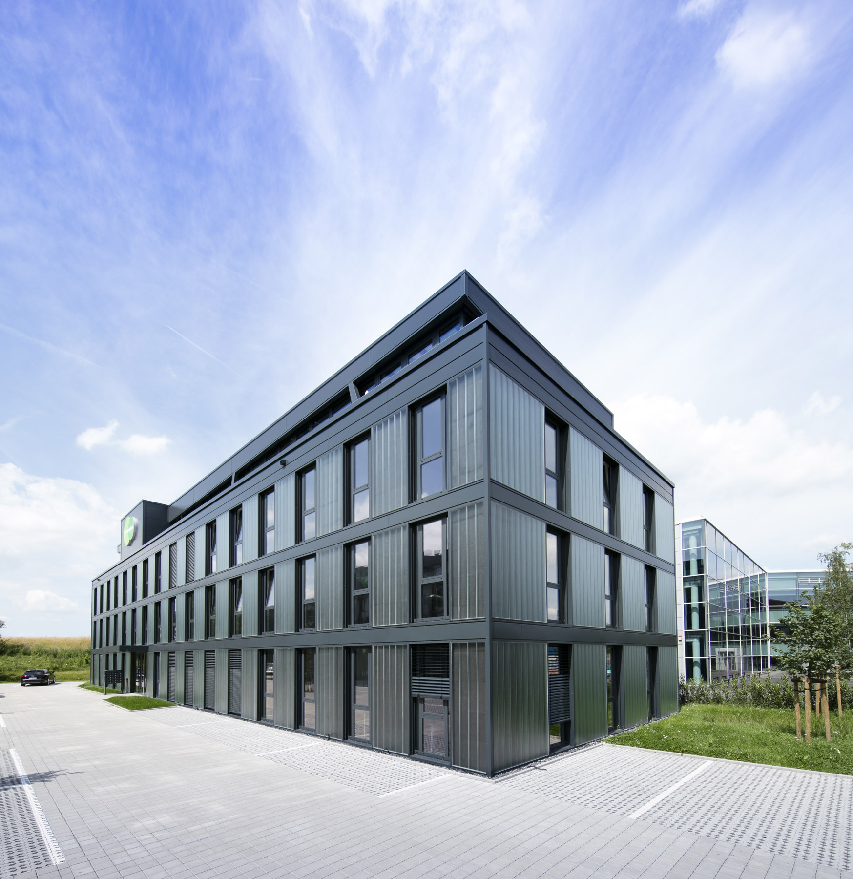 Fassadengestaltung Bürogebäude Ratingen - FVHF.de